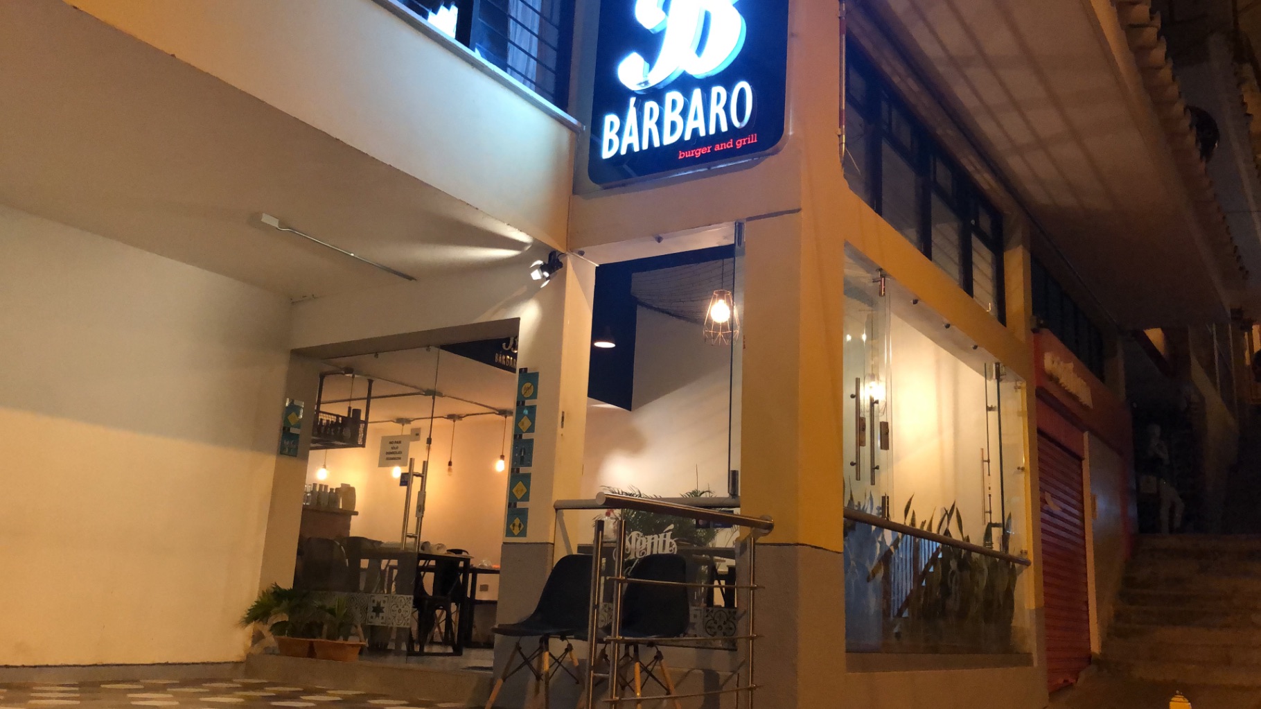 Bárbaro • Menú, Precios y Dirección