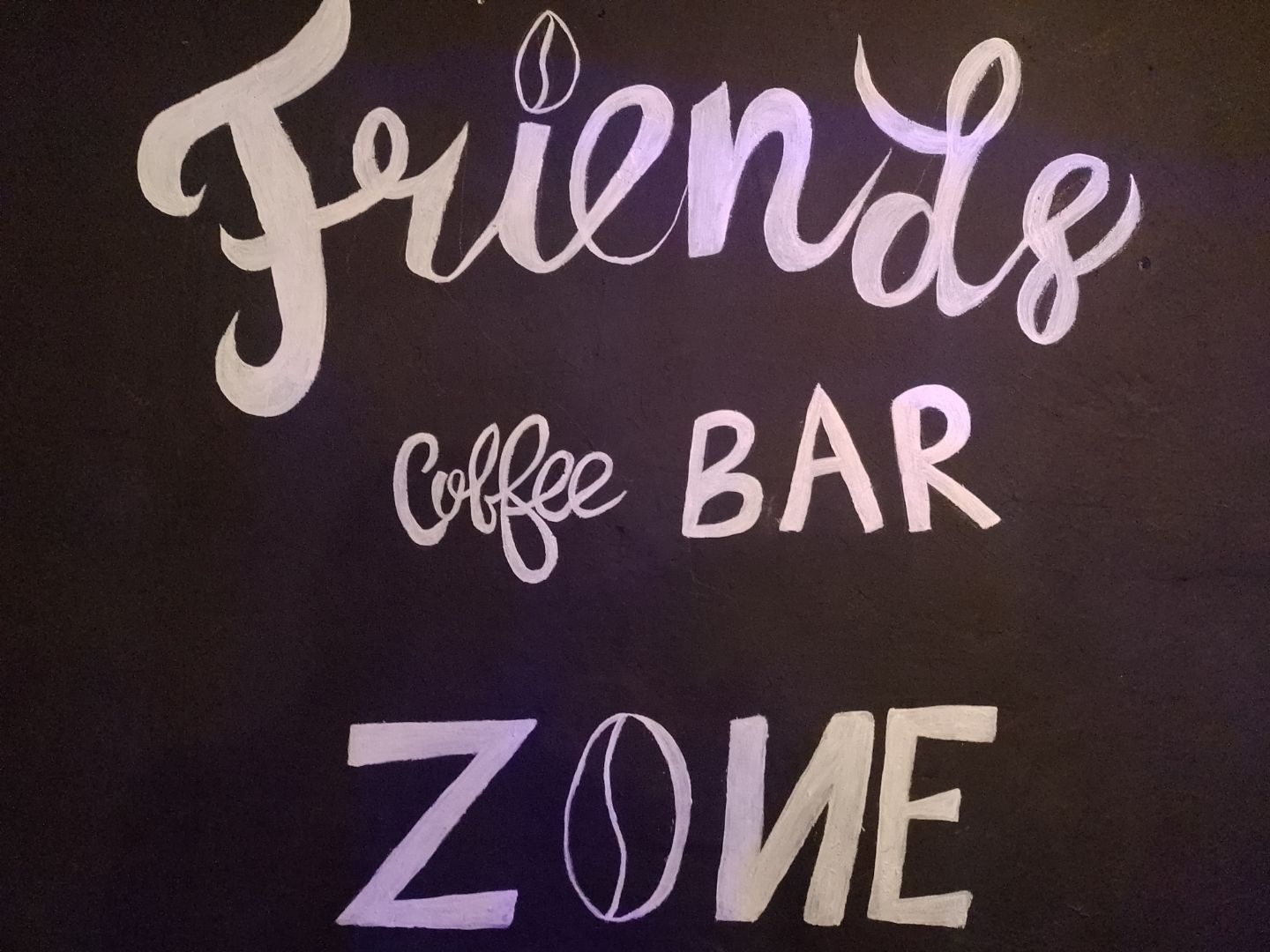 Friends Zone Coffee Bar • Menú, Precios y Dirección