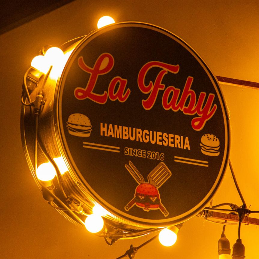 La Faby - Hamburguesas Artesanales • Menú, Precios y Dirección