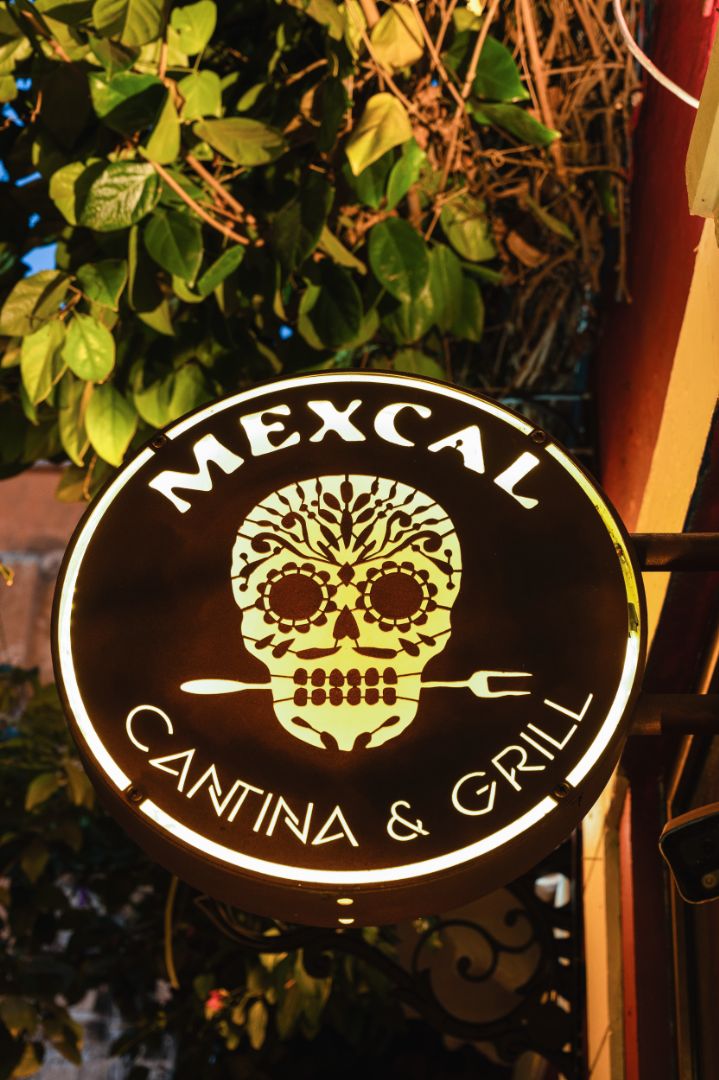 Mexcal Cantina & Grill • Menú, Precios y Dirección